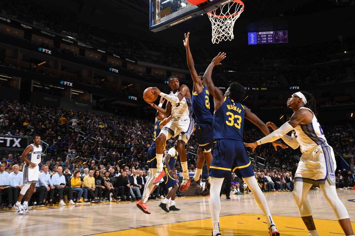 10月26日 10:00】NBA常规赛勇士vs太阳，战况分析 - 知乎